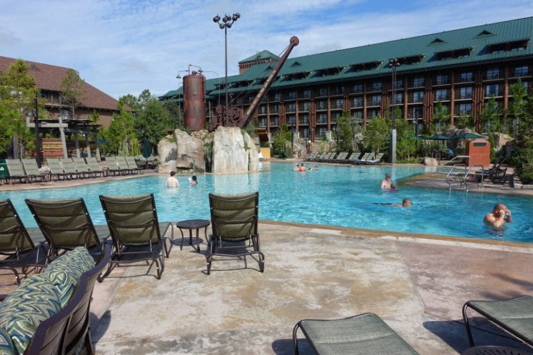 Review: Copper Creek Villas and Cabins at Disney's Wilderness Lodge ...
