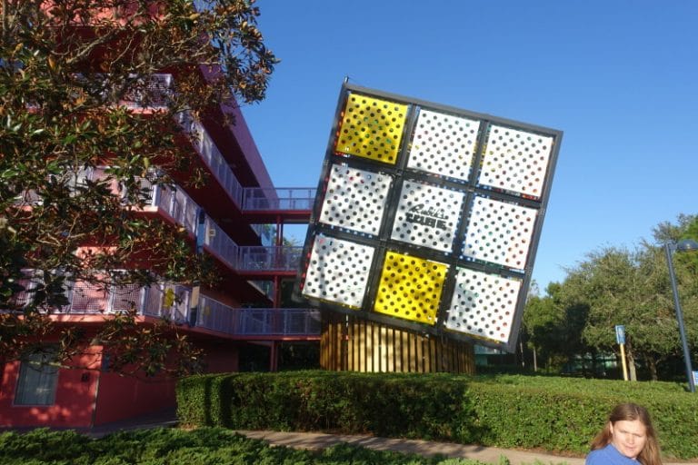 Theming and Accommodations at Disney's Pop Century Resort ...