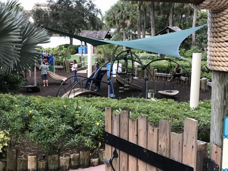 Amenities at Disney's Caribbean Beach Resort - yourfirstvisit.net