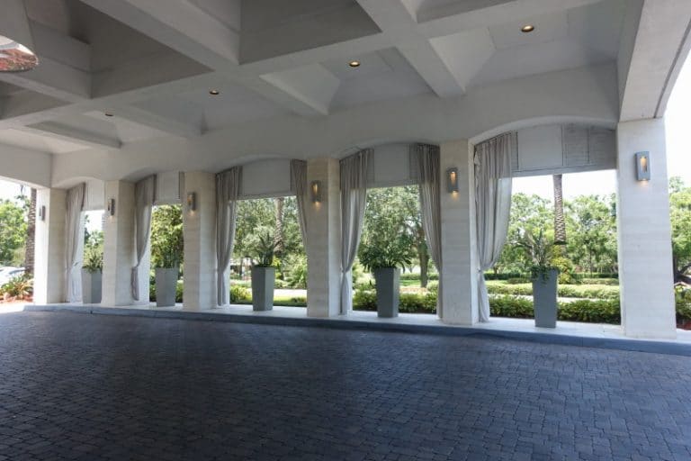 Amenities and Dining at the B Resort & Spa, Disney Springs Resort Area ...