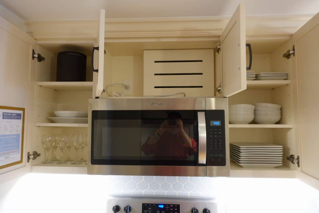 The Living, Dining and Kitchen Spaces in One and Two Bedroom Villas at ...